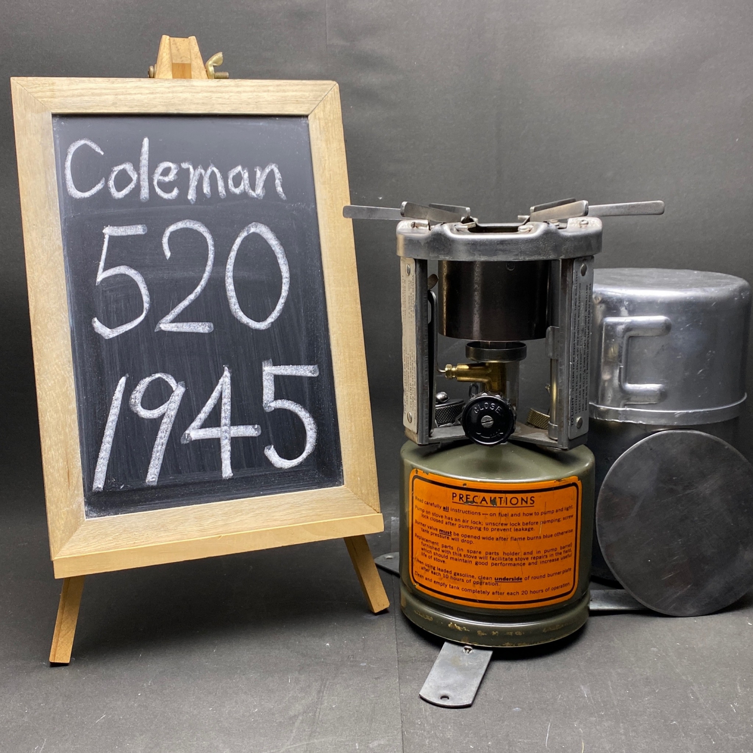 1945s COLEMAN 520 GI STOVE | U's Lantern
